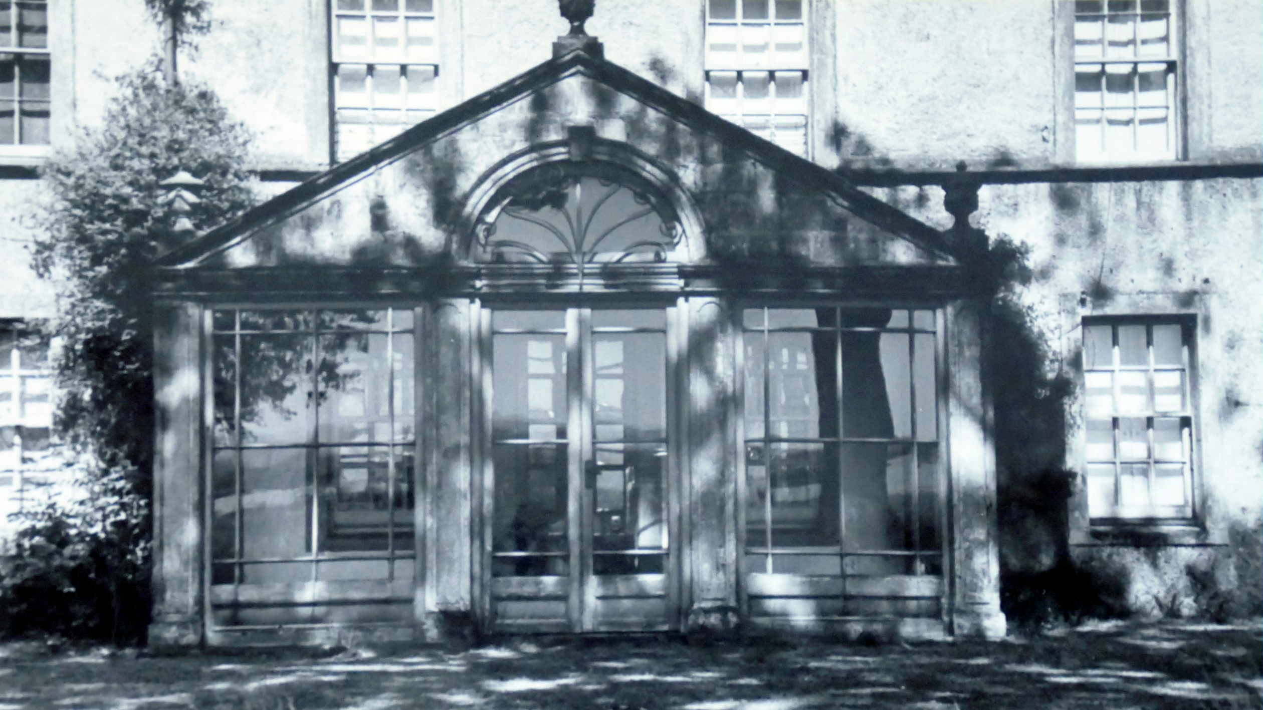 Tullibody House – Hole Ousia